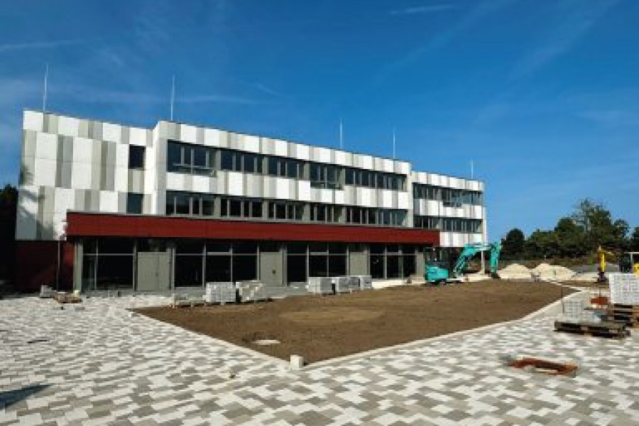 meinBurgebrach | Einweihung des neuen Schulhauses mit Schulfest